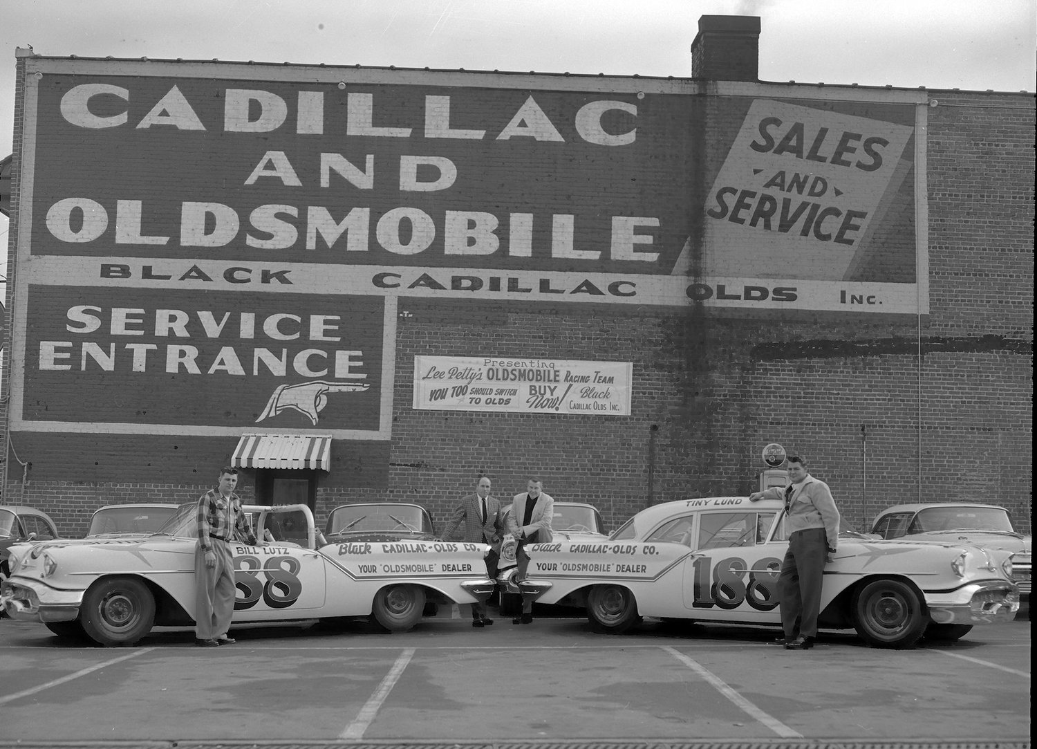 THE CADILLAC SERVICE GARAGE — The Story of our Space