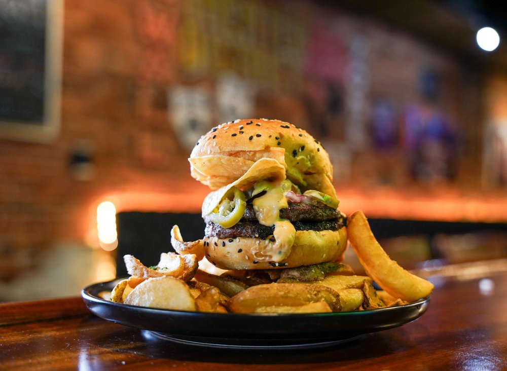 4th Wall Restaurant And Bar
