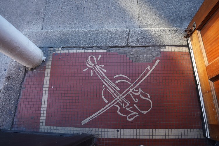 Gallery 3 — the Cobblestone Pub