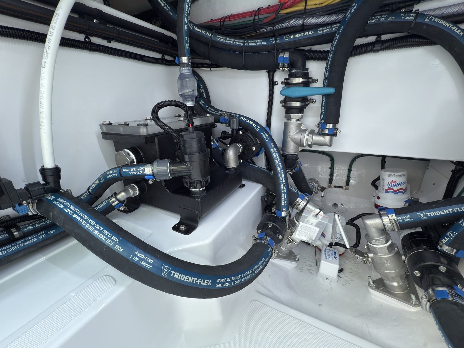 38CC — Mag Bay Yachts - NEW