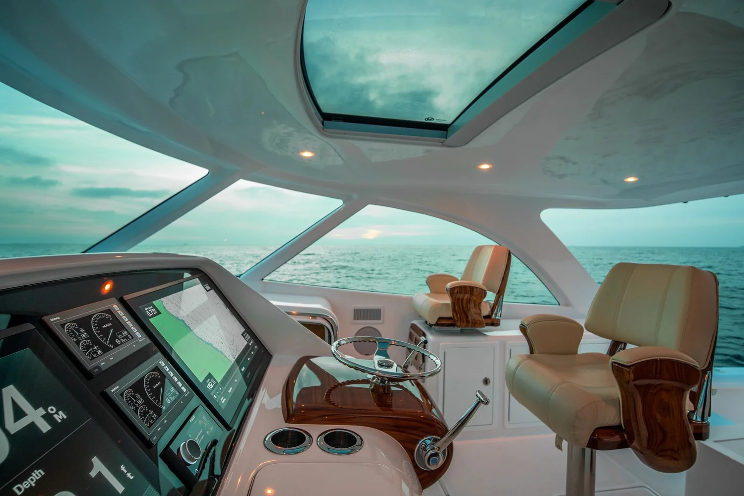 42 — Mag Bay Yachts - NEW