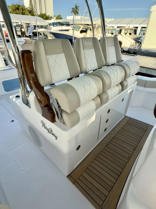38CC — Mag Bay Yachts - NEW