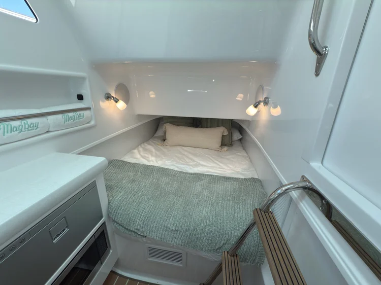 38CC — Mag Bay Yachts - NEW