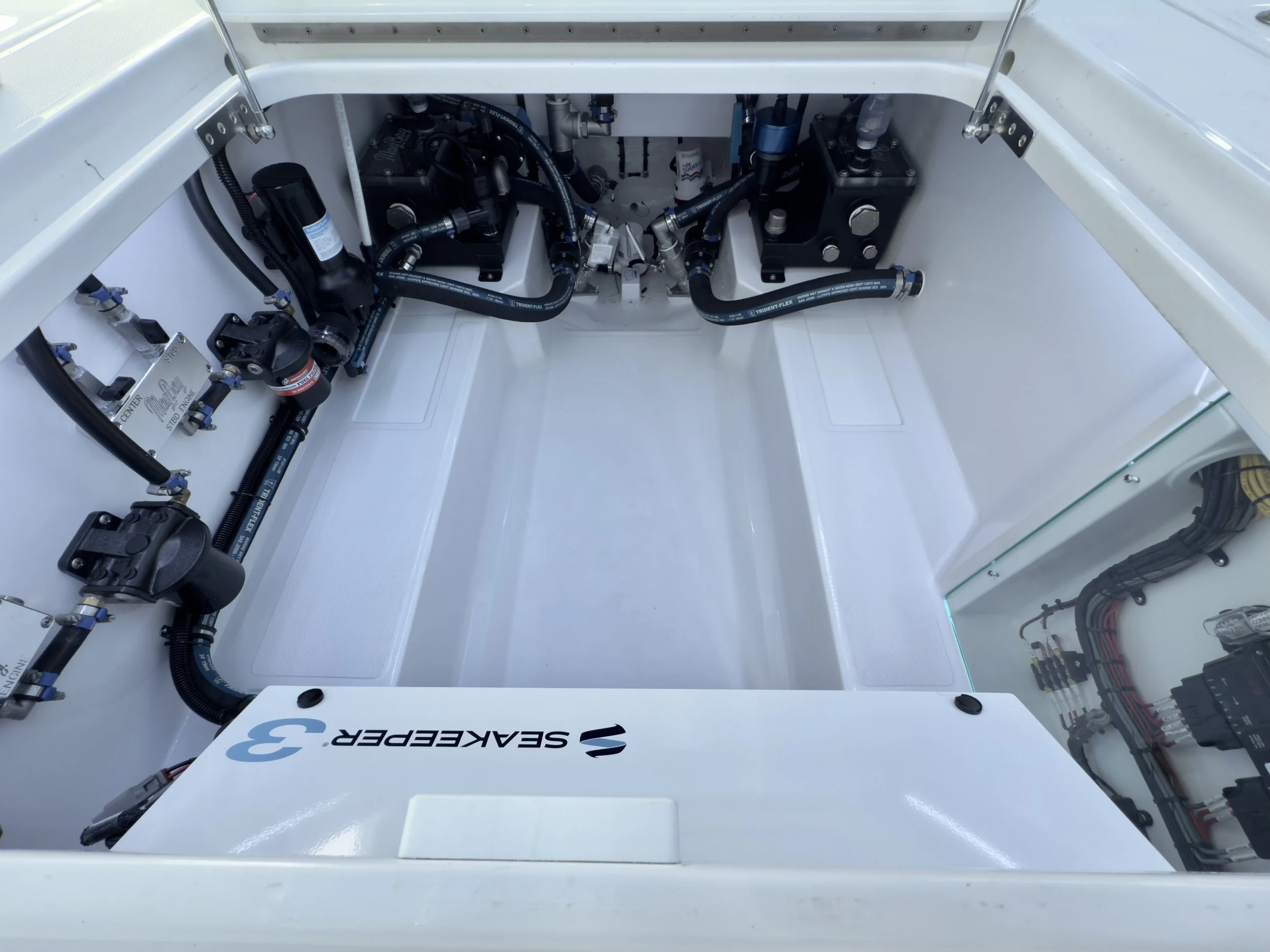 38CC — Mag Bay Yachts - NEW