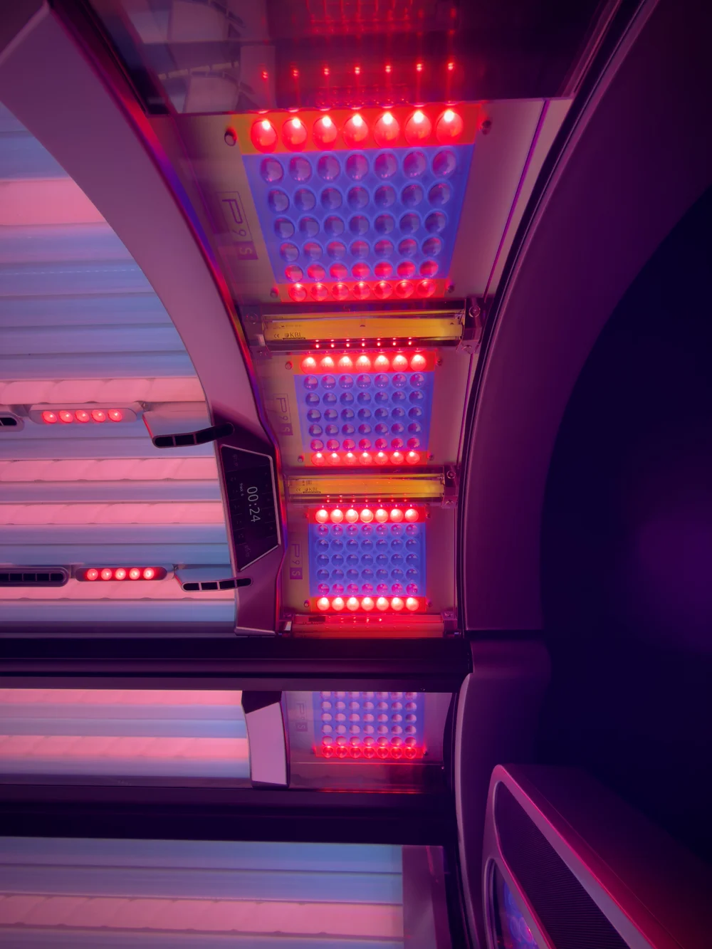 GLOW. | Luxury Hybrid Tanning