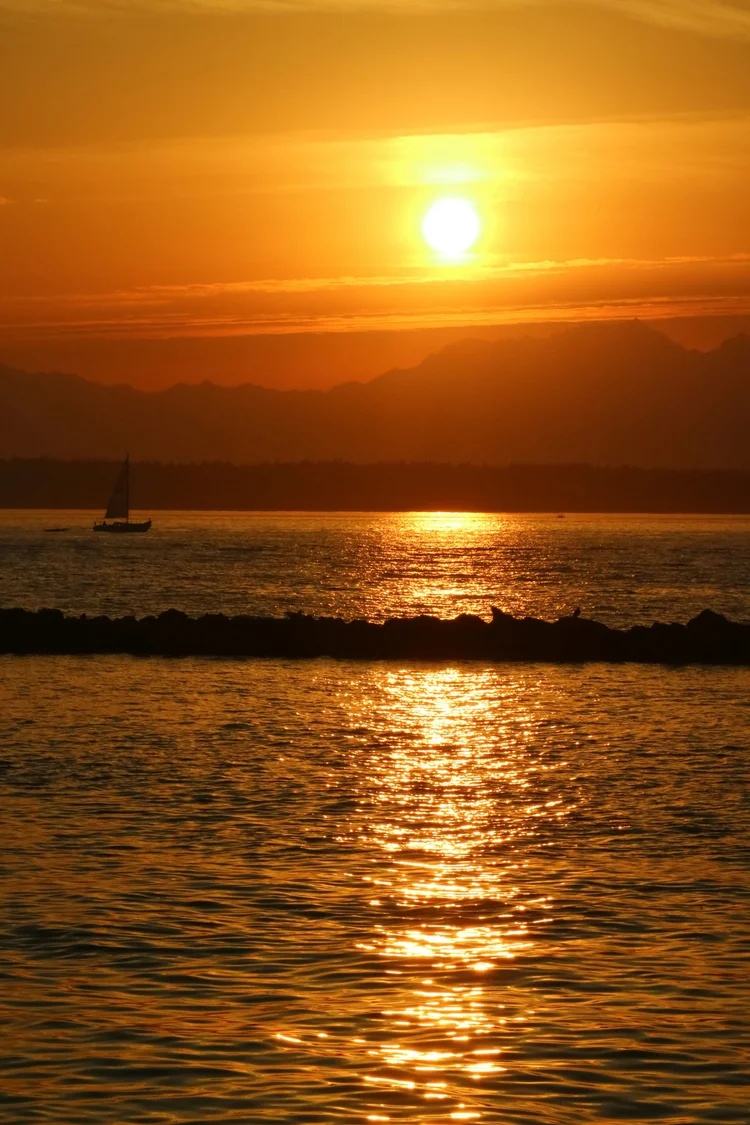 Best Spots to Catch the Sunset in Seattle, Washington — Somewhere Rach ...