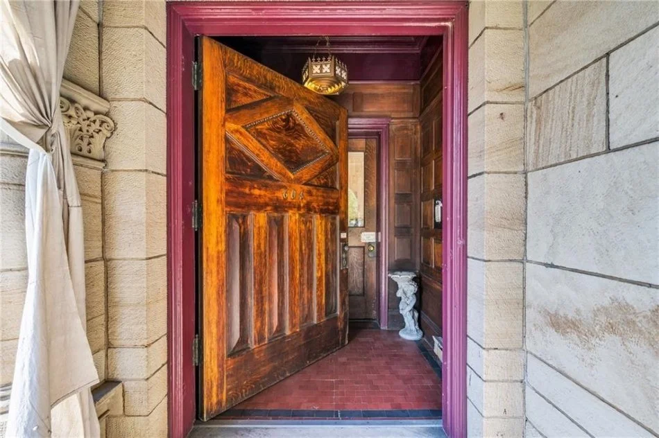 Boggs Mansion