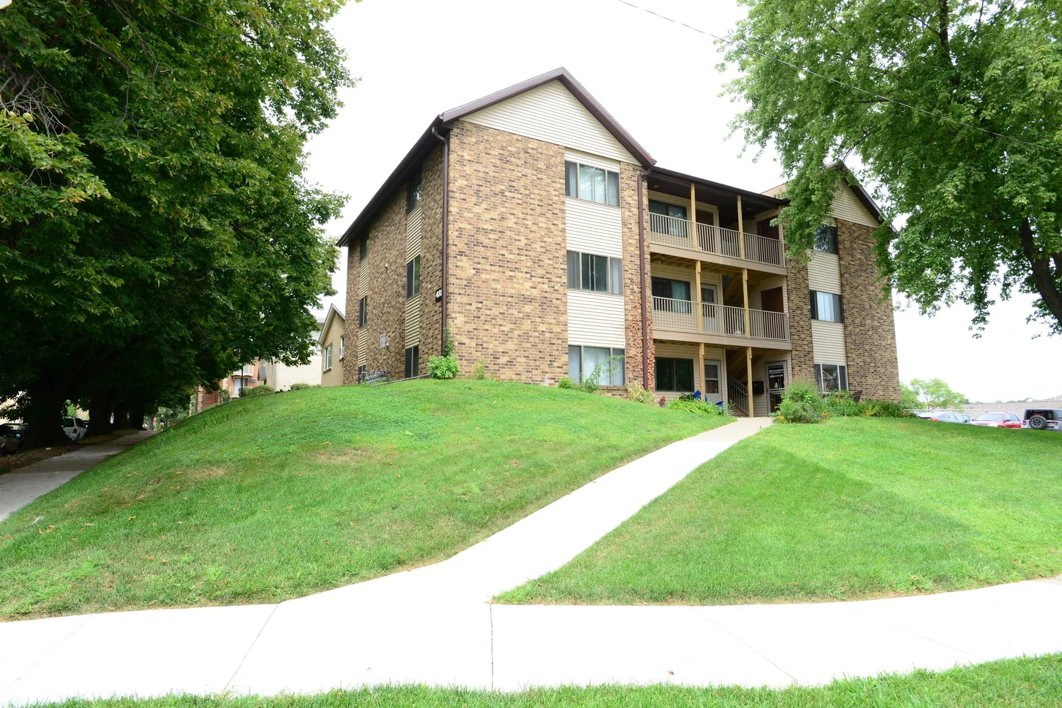 Penningroth Apartments