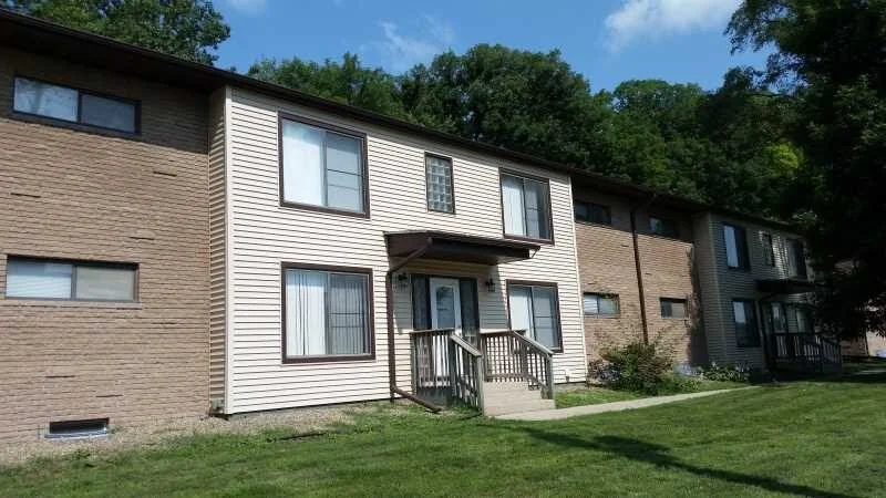 Available Units — Penningroth Apartments