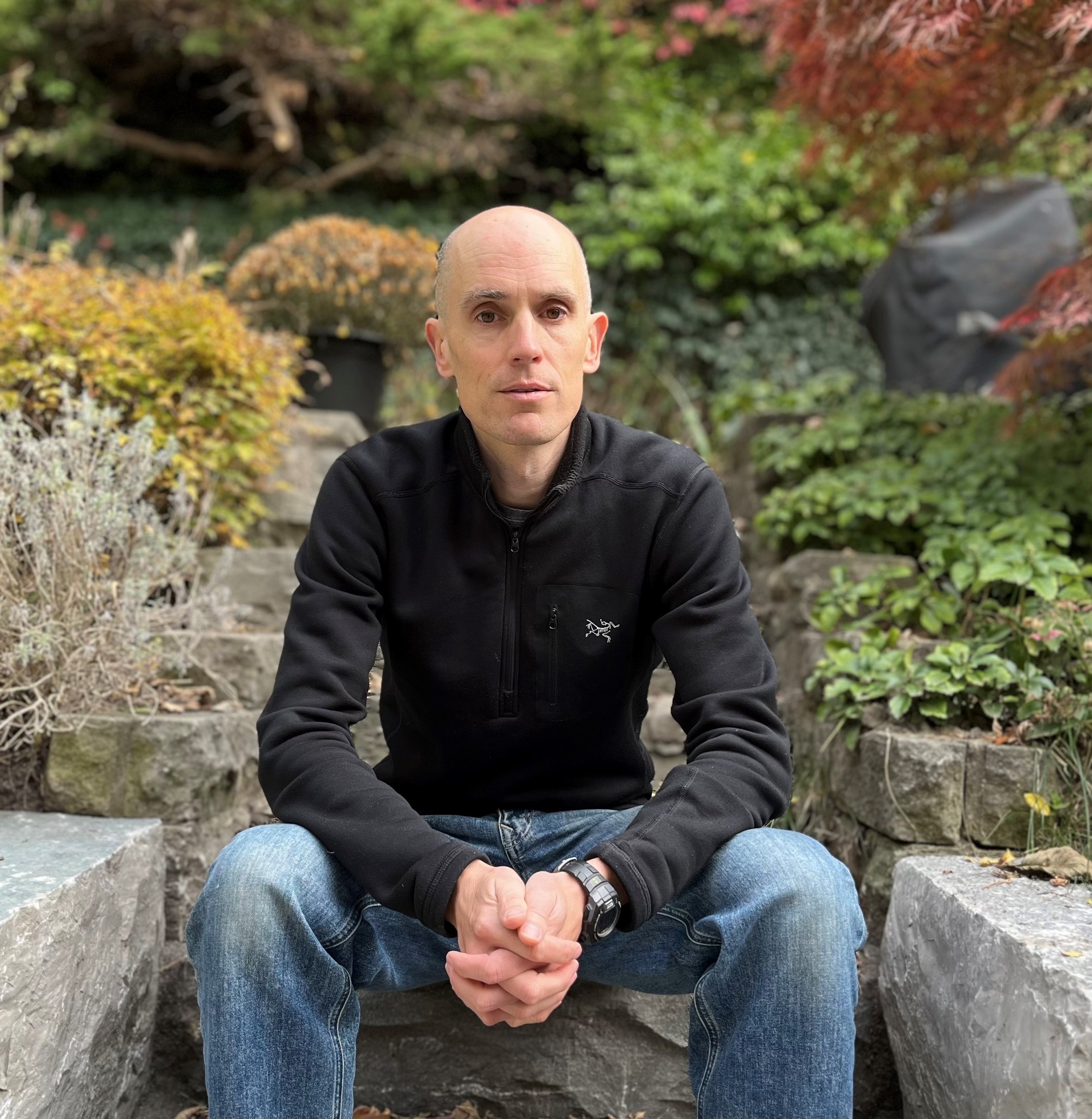 Alex Hutchinson: Journalist, Author, Speaker