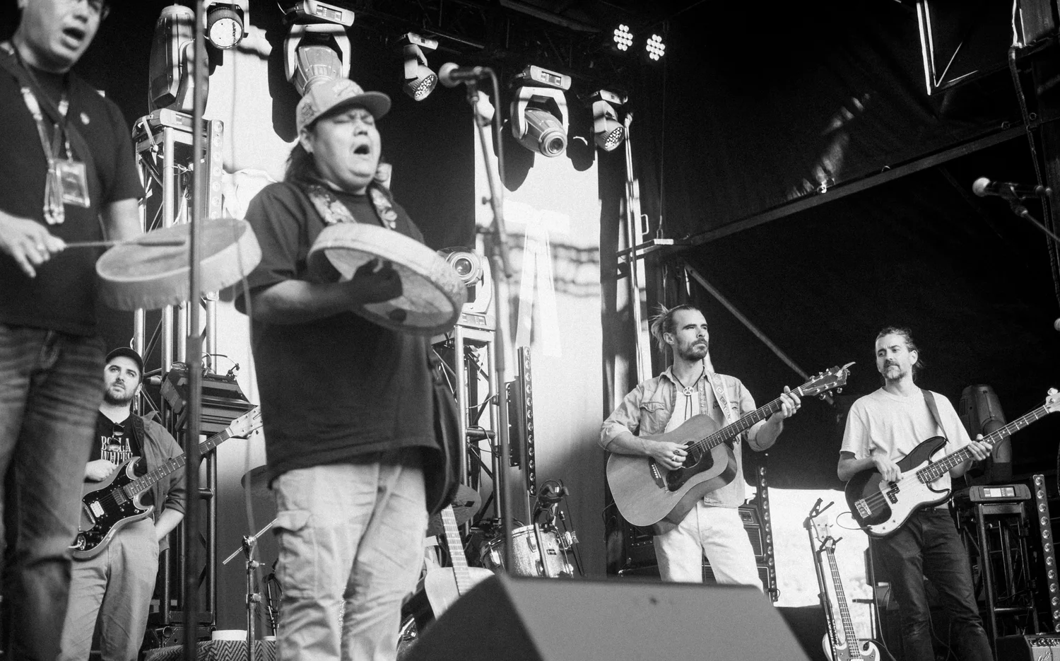 Reuben and The Bullhorn Singers