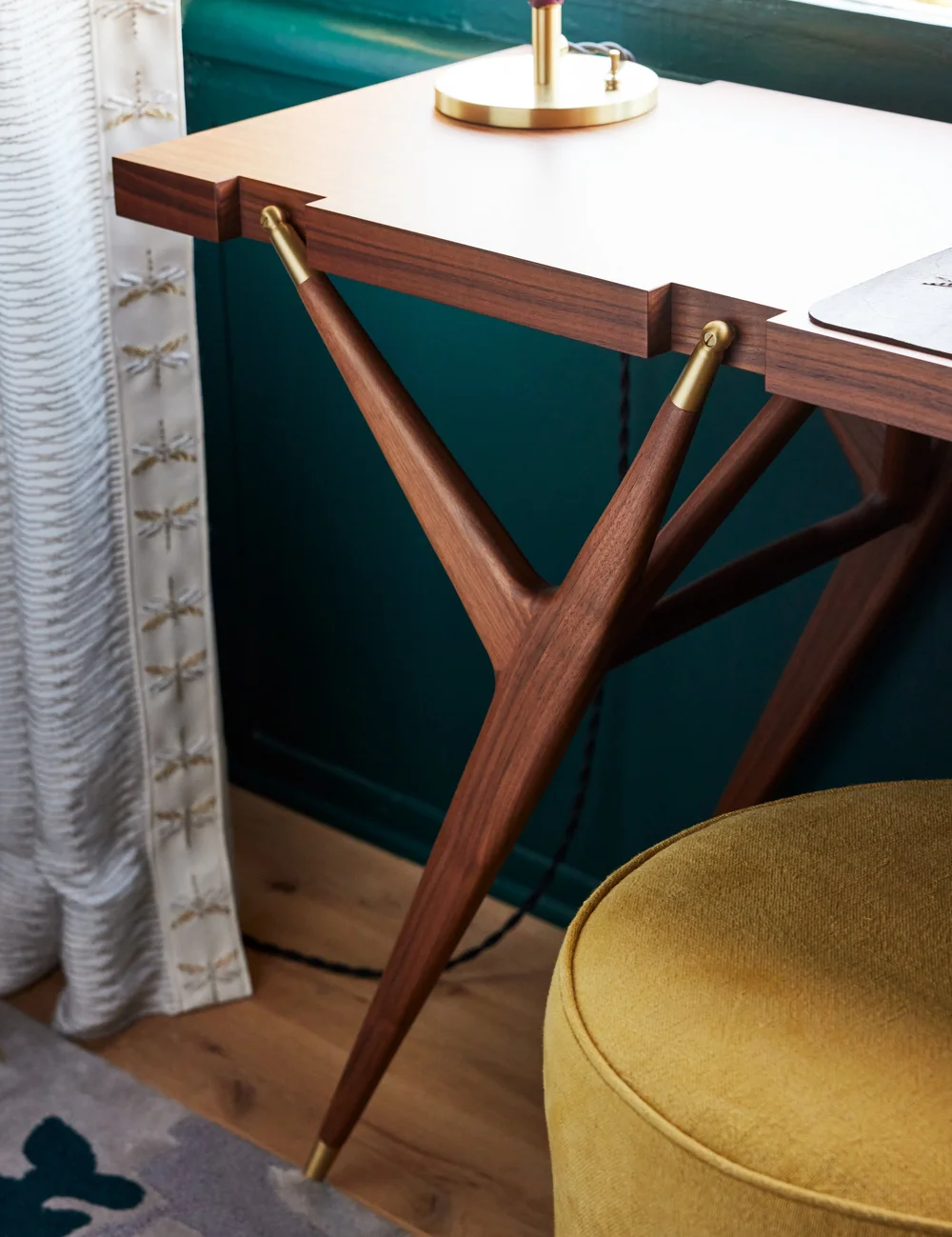 Portfolio | Explore Creative Design Solutions — Alexis Ring