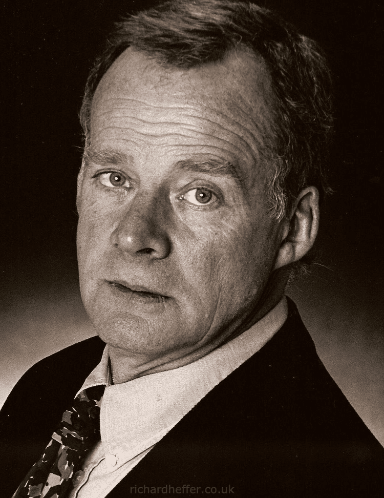 Official website for Richard Heffer, actor of stage and screen