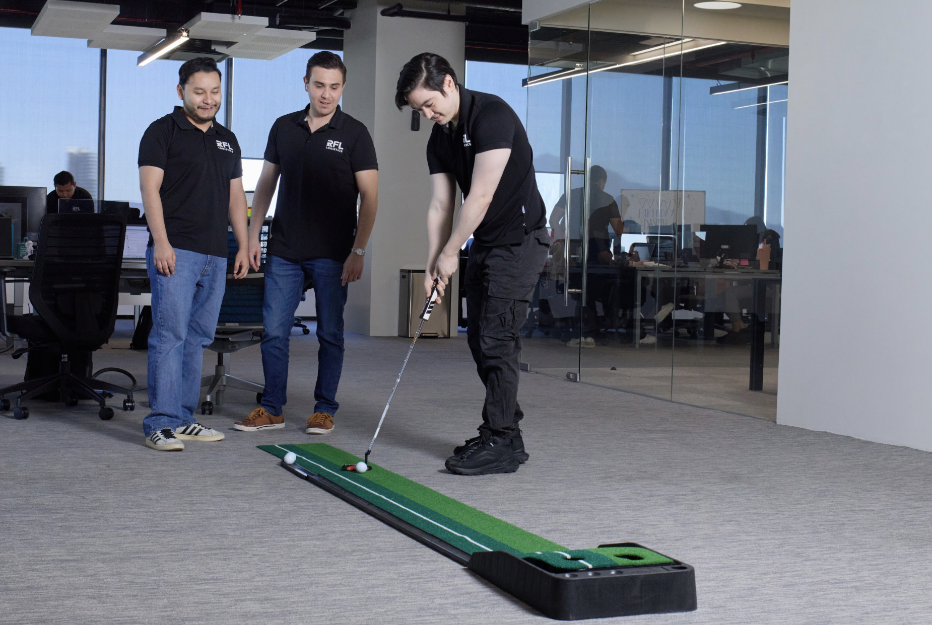 Acerca de — RFL LOGISTICS