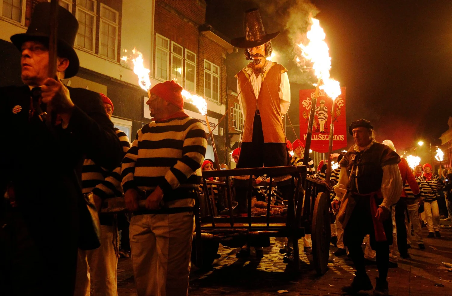 Guy Fawkes Night 2025 (Bonfire Night UK): Nov 5 Fireworks, Bonfires ...