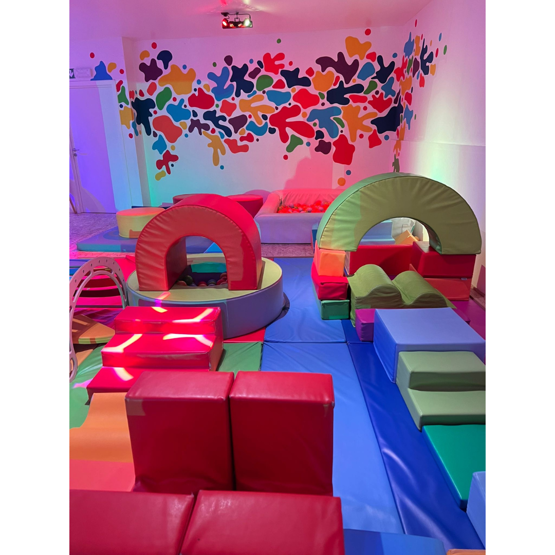 Un lieu de jeux sensoriels, moteurs et imaginaires, inclusif et ...