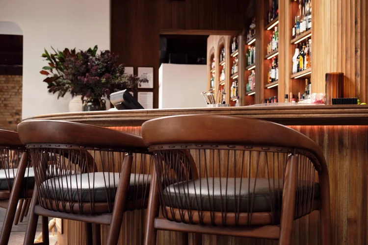 La Zeppa | Restaurant - Bar - Sundeck