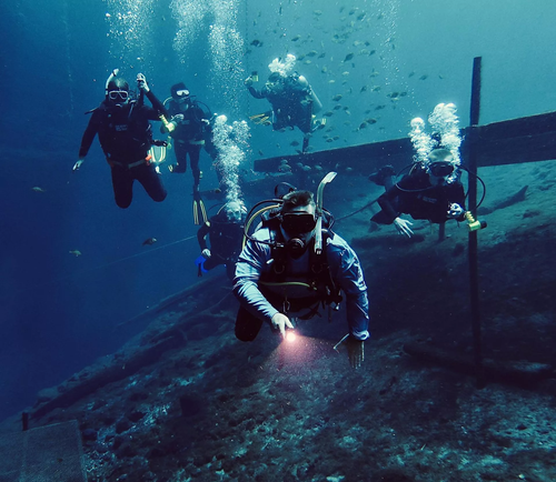 American Pro Dive Center | Dive Into Adventure