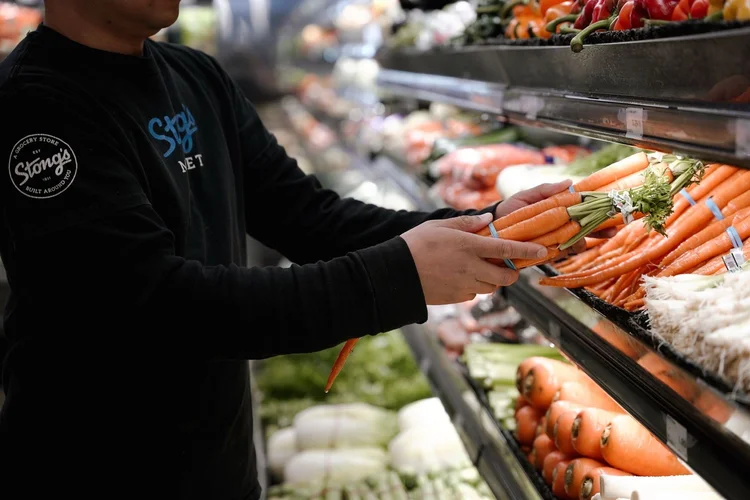Contact | Contact Us Today — Stong's Market