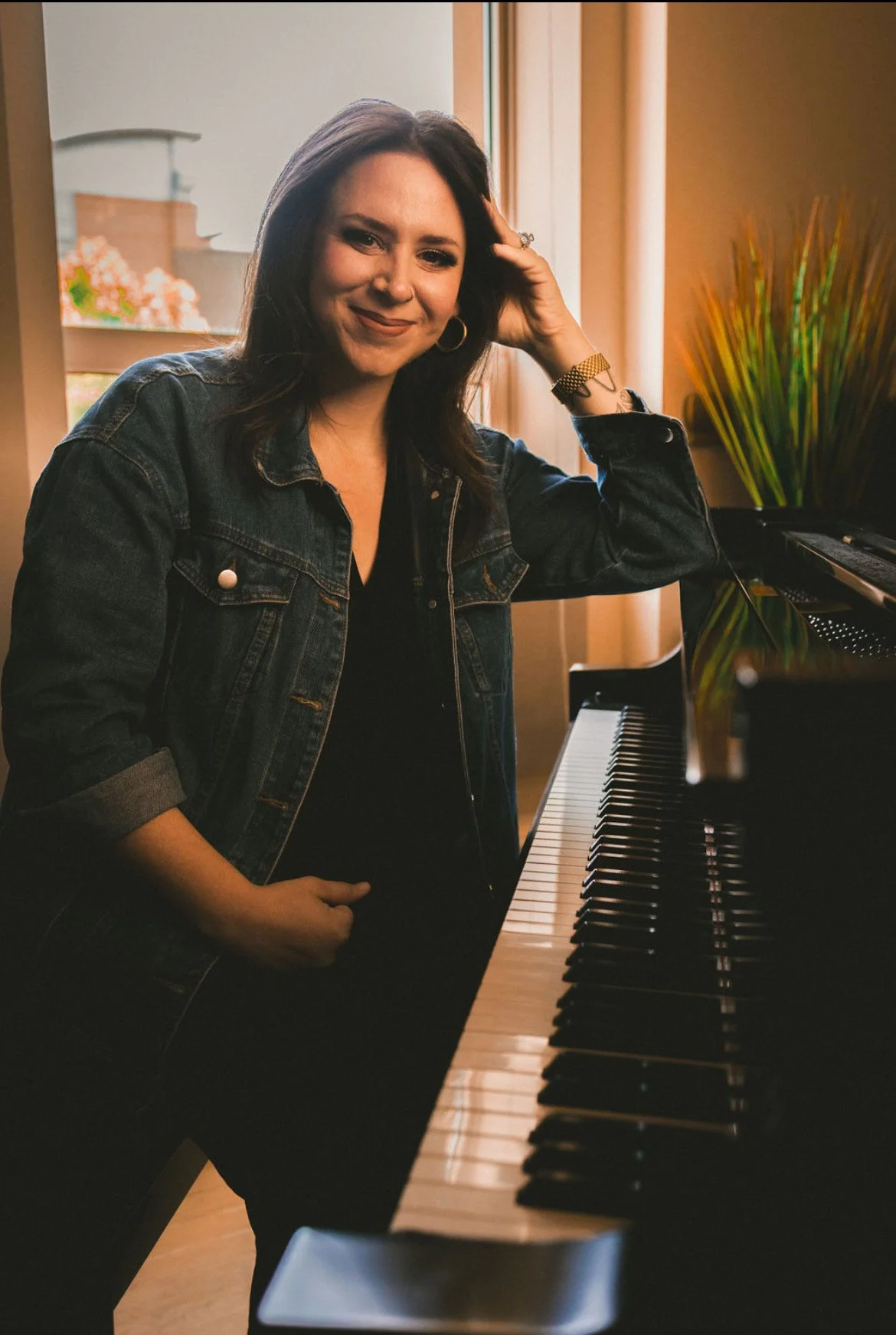 Annie Booth | Composer, Pianist, Educator