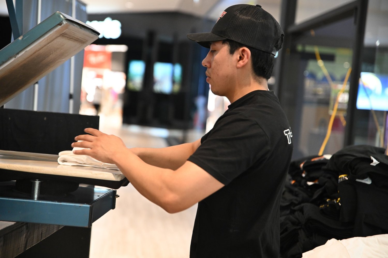 Mobile T-Shirt Printing for Custom Events | T-Shirt Time Events