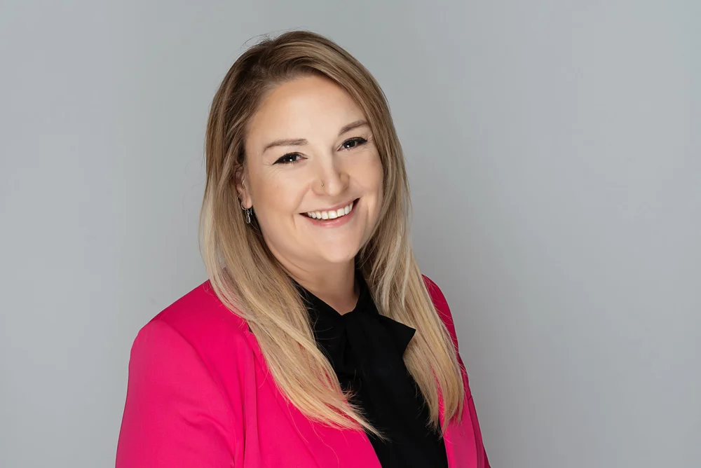 OUR PEOPLE — Douglas Hoskins Legal