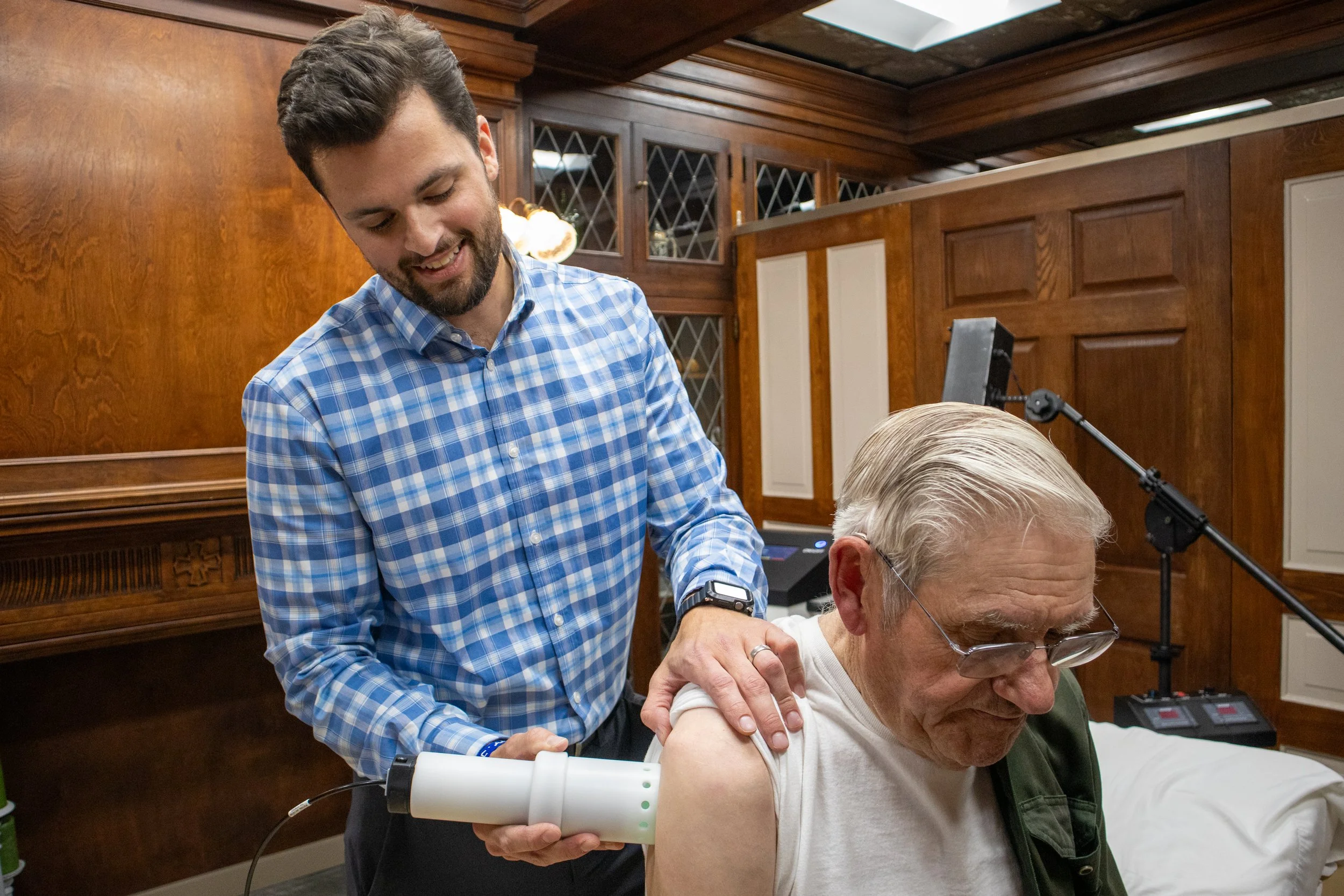 Integrated Pain Solutions | Treating with Patients & Athletes