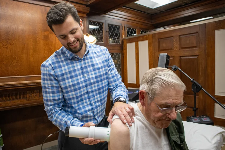 Integrated Pain Solutions | Treating with Patients & Athletes