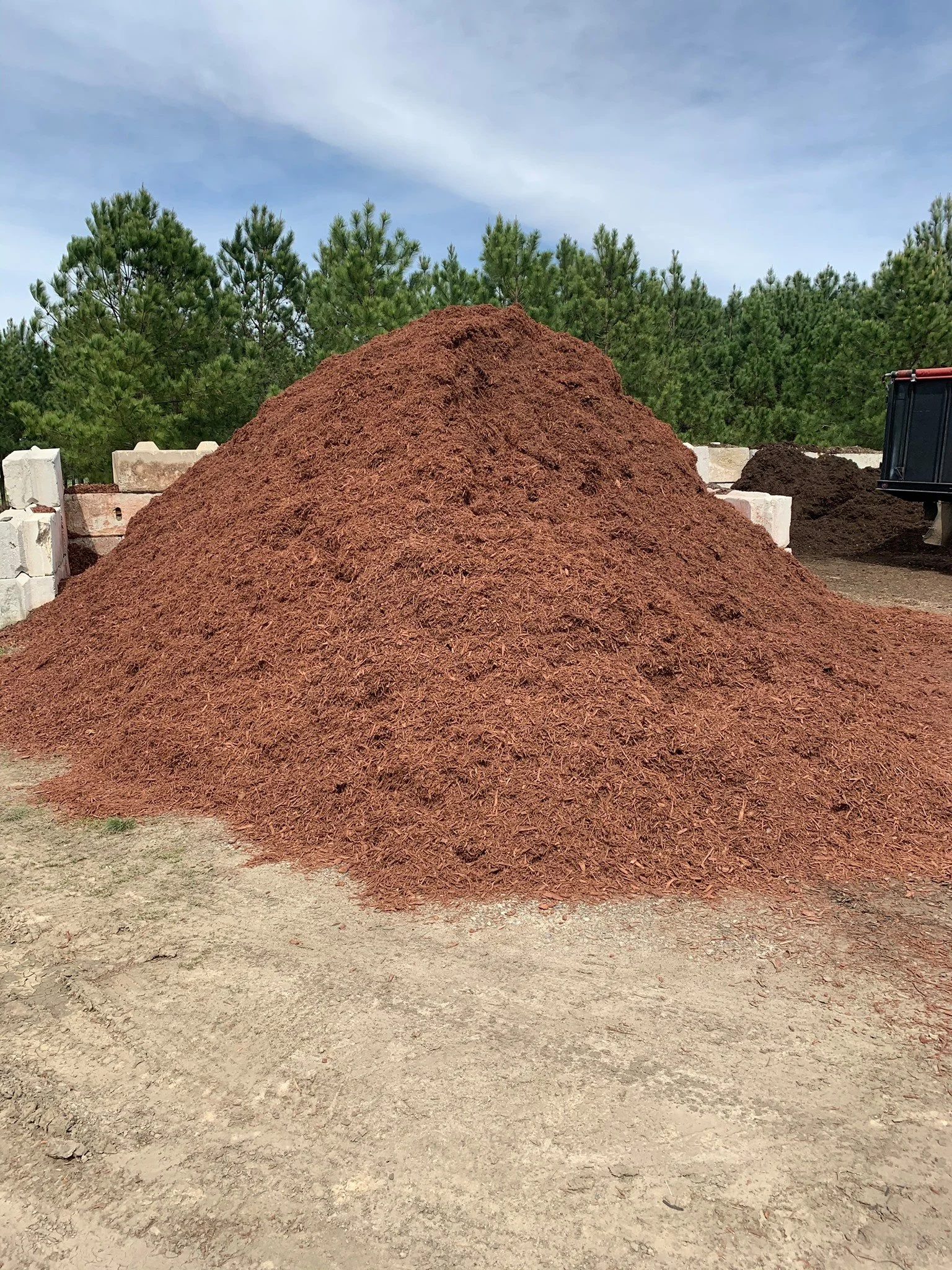 Premium Mulch in Burlington, NC | Dyed and Natural Options Available ...