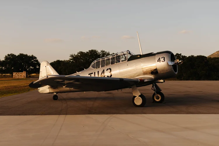 T-6 Texan — Lewis Air Legends
