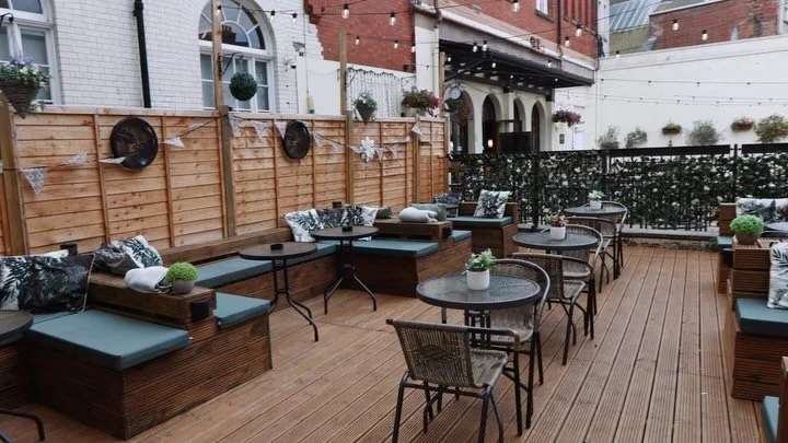 VIBE Bar Hull