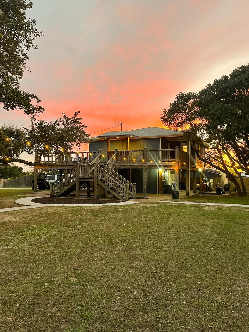 Back Lakes Lodge