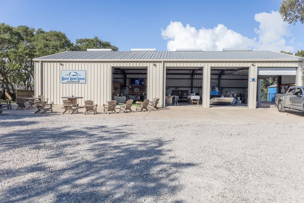Lodging — Back Lakes Lodge
