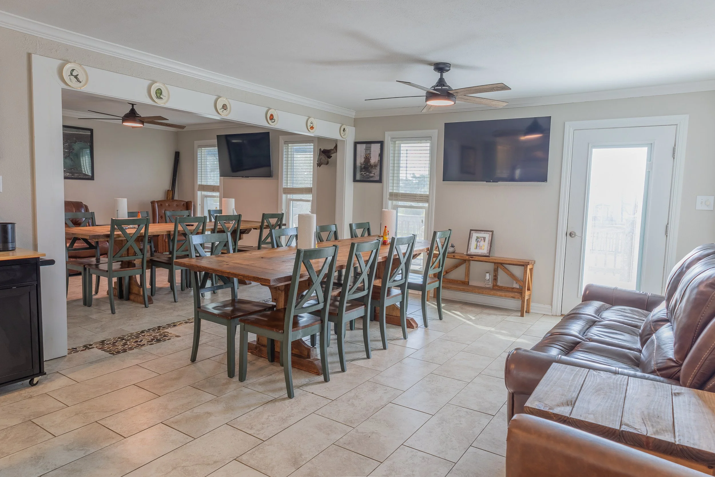 Lodging — Back Lakes Lodge