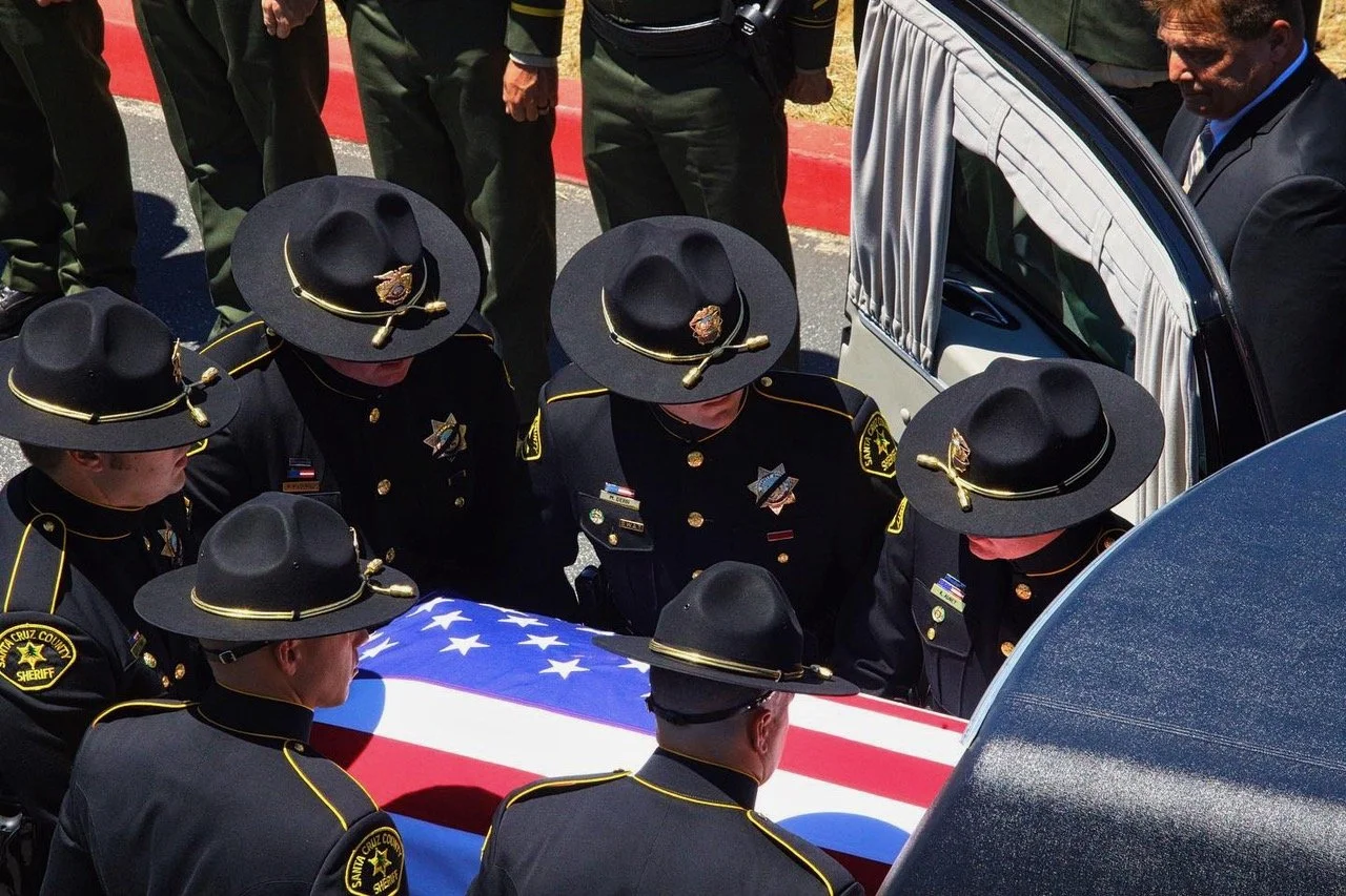 FALLEN OFFICERS FOUNDATION