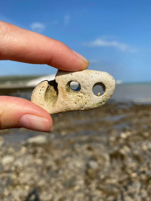 Hag Stones: Folklore, Meaning and Uses — The Rising space
