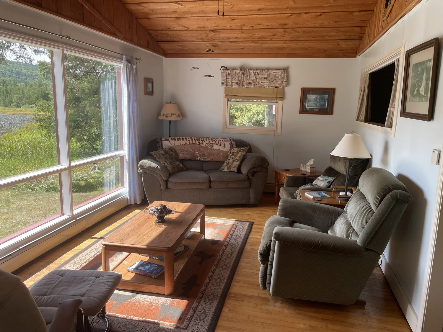 Cedar — Cedar Point Cabins