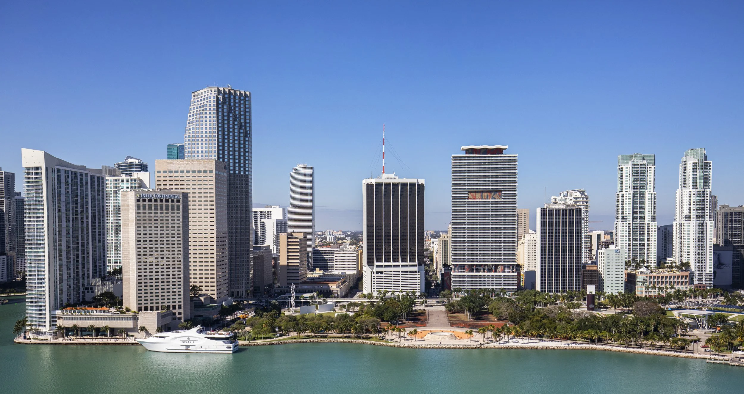 One Biscayne Tower in Downtown Miami | Class A office space with ...