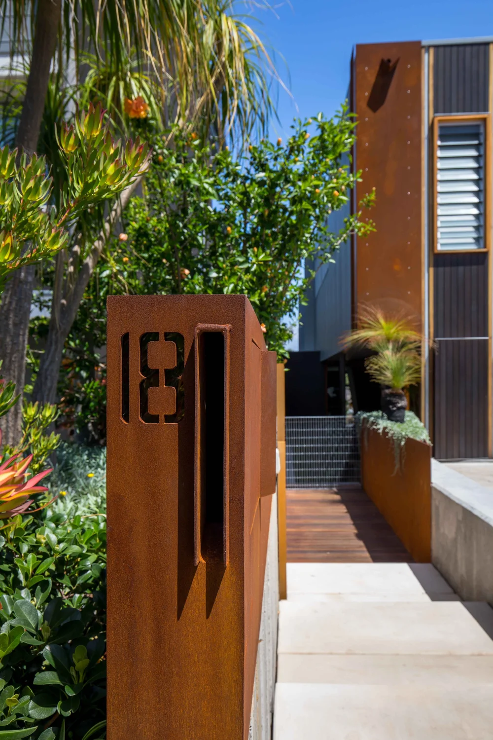 Living Screen House — CplusC Architects + Builders