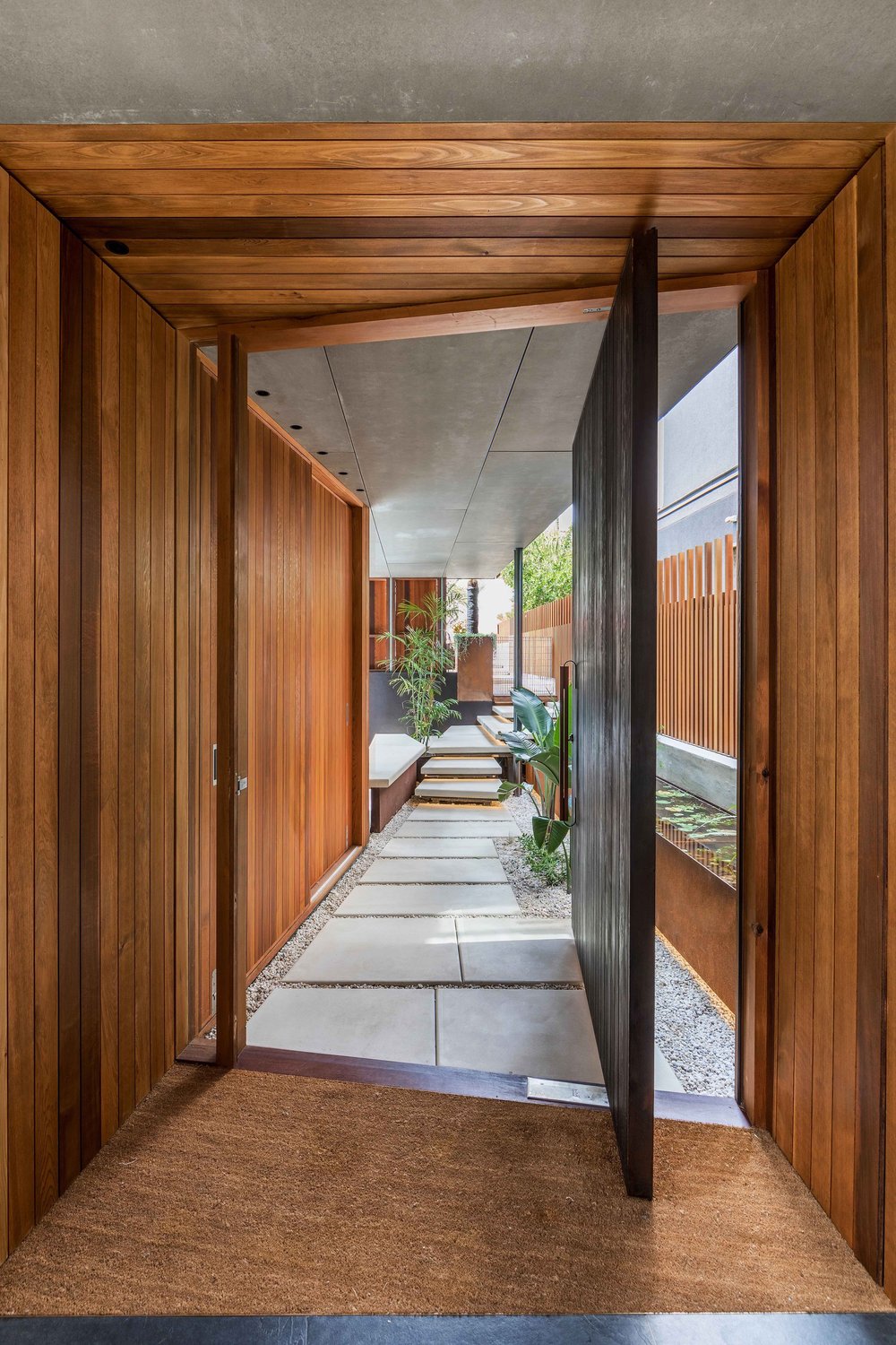 Living Screen House — CplusC Architects + Builders