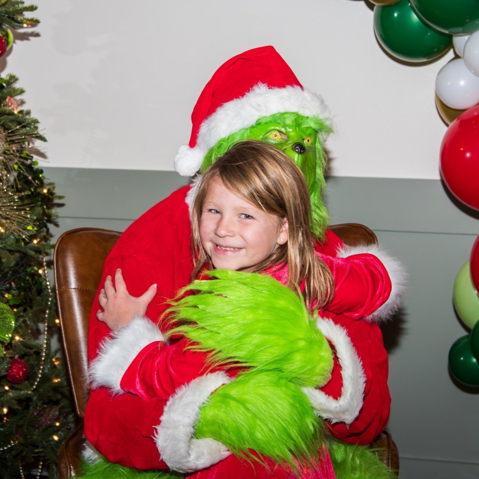 Hot Cocoa with the Grinch — Siblings Among the Clouds