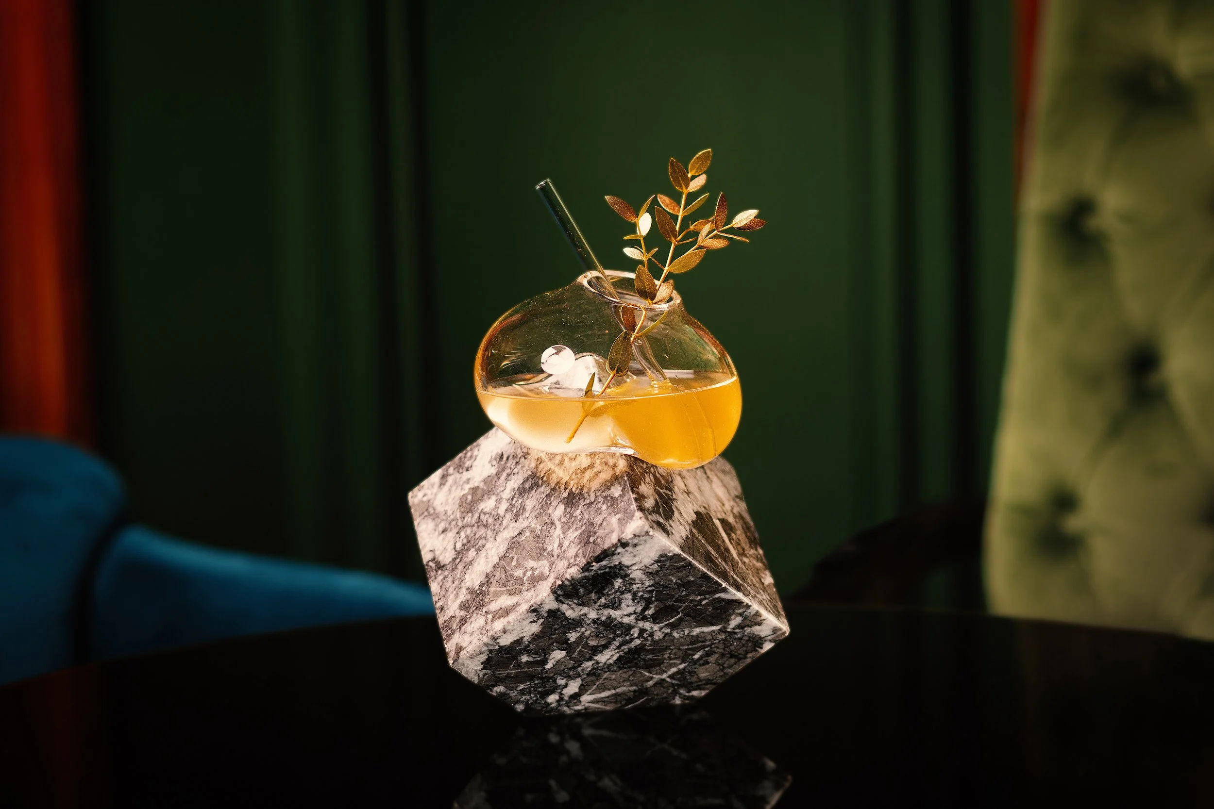 Mirror Cocktail Bar