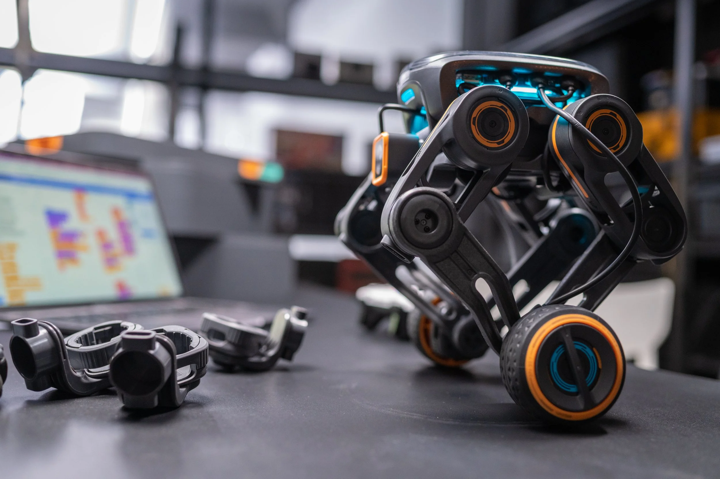 UBTech UGot | Découvrez, Programmez, Innovatez — PHR Robotics