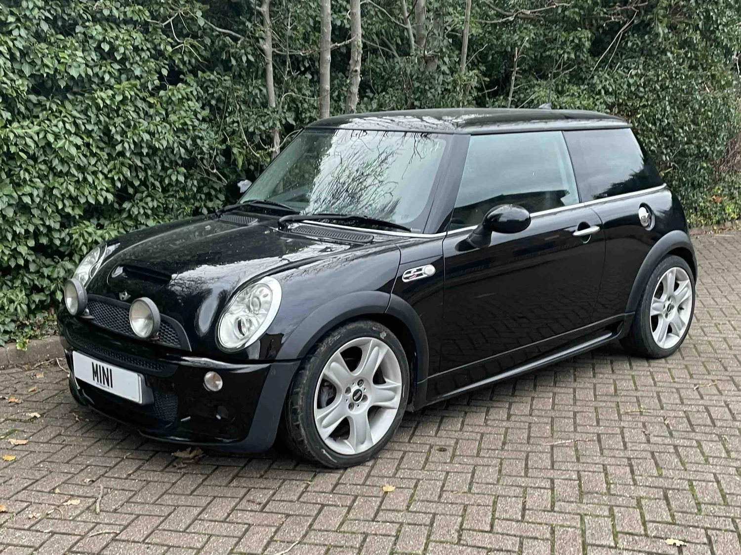 Mini Cooper S - JCW Bodykit — LONDON MINI