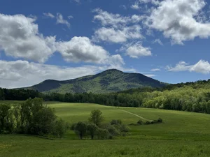 Ultimate Guide to Visiting Vermont: Scenic Drives, Seasons, Small Towns ...