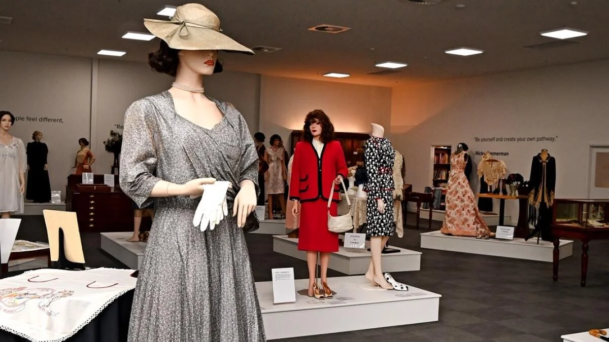 Loel Thomson Costume Collection, Shepparton | MOVE —Museum of Vehicle ...