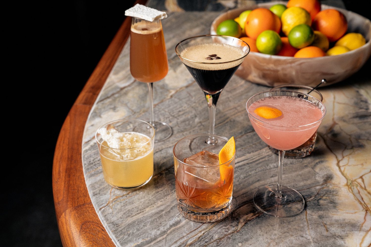 THREE TOP LOUNGE