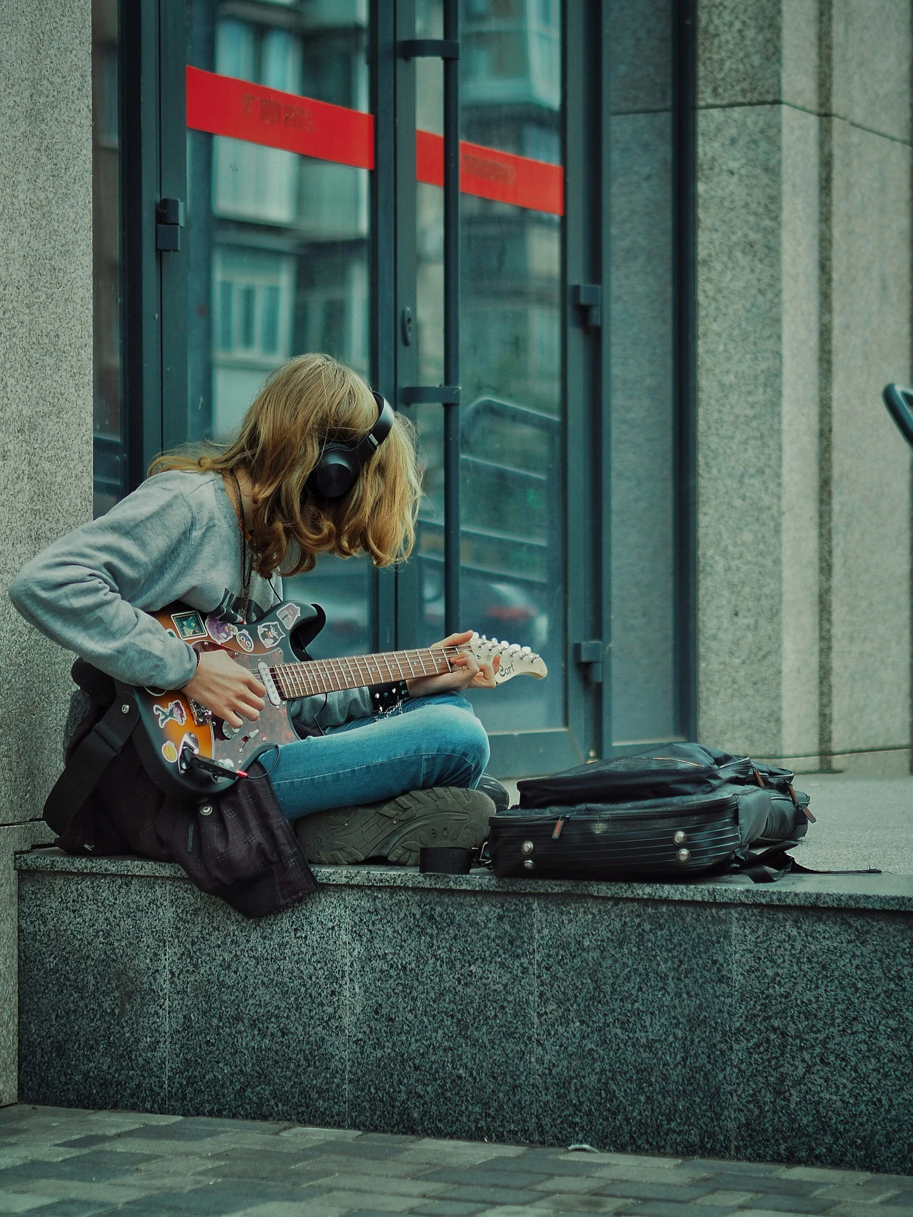 3 Common Injuries for Guitarists — Dexterity Hand Therapy