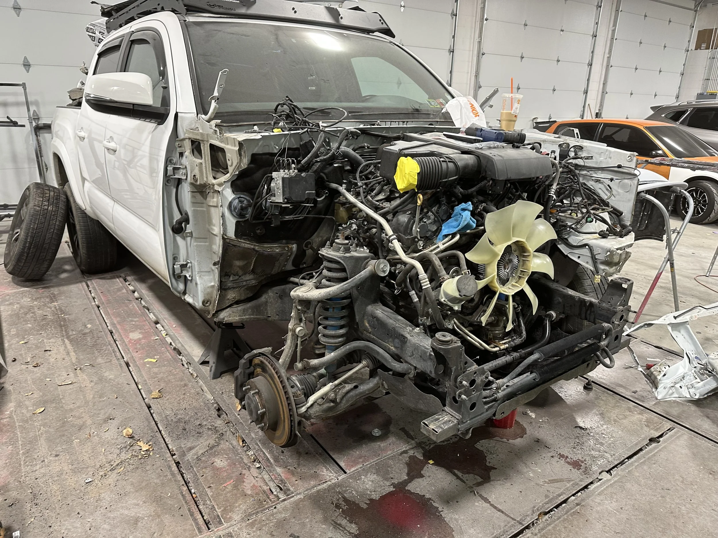 Lopez Auto Body LLC