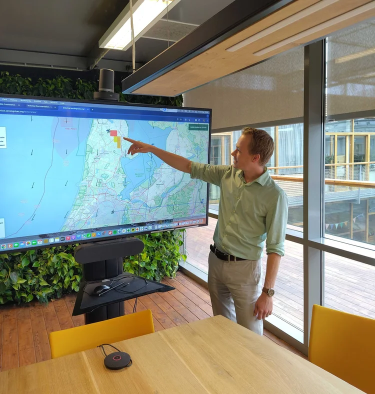Sensing Clues' latest Crane Migration Radar — Sensing Clues
